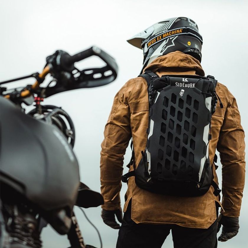 Sac à dos Kriega TRAIL 18 SIDEBURN EDITION (18 litres) - Motoblouz.com